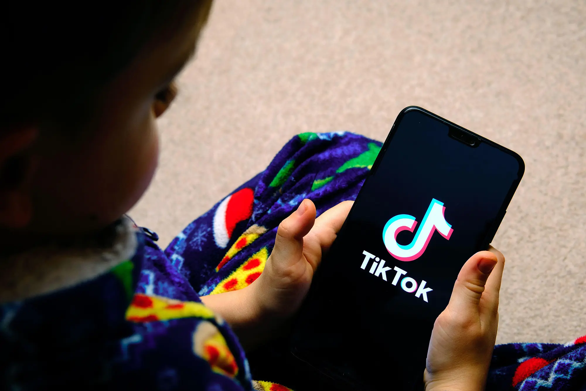 Varësia ndaj rrjetit social Tik Tok, specialistët: Fëmijët po humbasin ... Varësia ndaj rrjetit social Tik Tok, specialistët: Fëmijët po humbasin ...