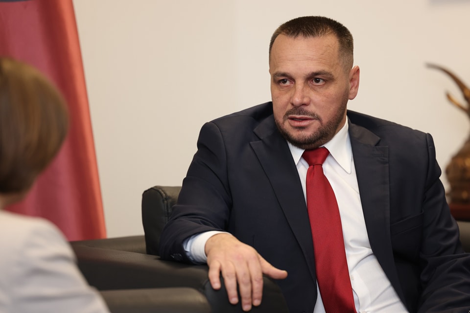 Ushtria e detyrueshme në Serbi, Maqedonci: Synojnë që rajonin e ... Ushtria e detyrueshme në Serbi, Maqedonci: Synojnë që rajonin e ...