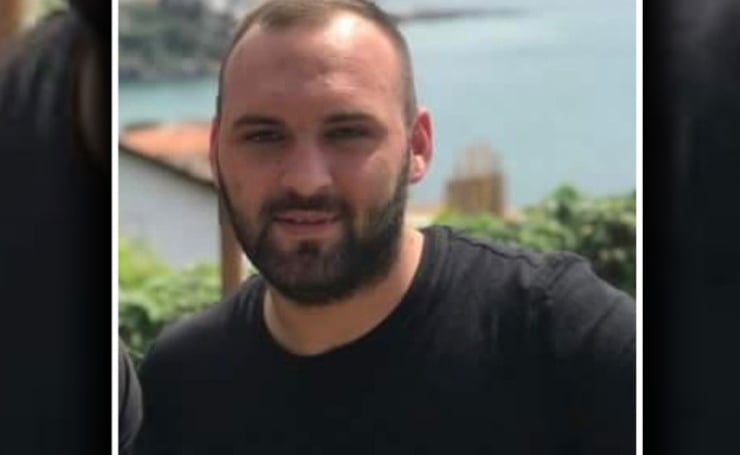 U arrestua për zhdukjen e gruas dhe 3 fëmijëve, publikohet fotoja e ... U arrestua për zhdukjen e gruas dhe 3 fëmijëve, publikohet fotoja e ...