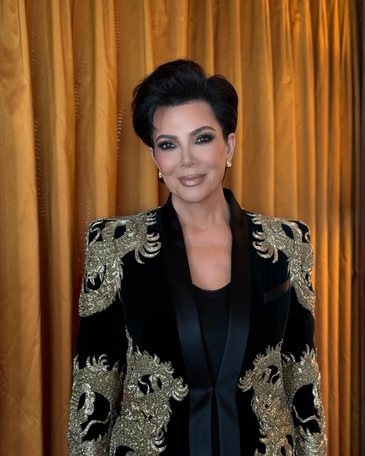 U diagnostikua me kancer, Kris Jenner njofton mes lotësh se do të heqë ... U diagnostikua me kancer, Kris Jenner njofton mes lotësh se do të heqë ...