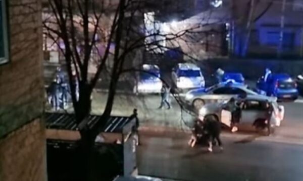 Ekskluzive: Këta janë gjashtë të dyshuarit që sulmuan zyrtarët policorë ... Ekskluzive: Këta janë gjashtë të dyshuarit që sulmuan zyrtarët policorë ...