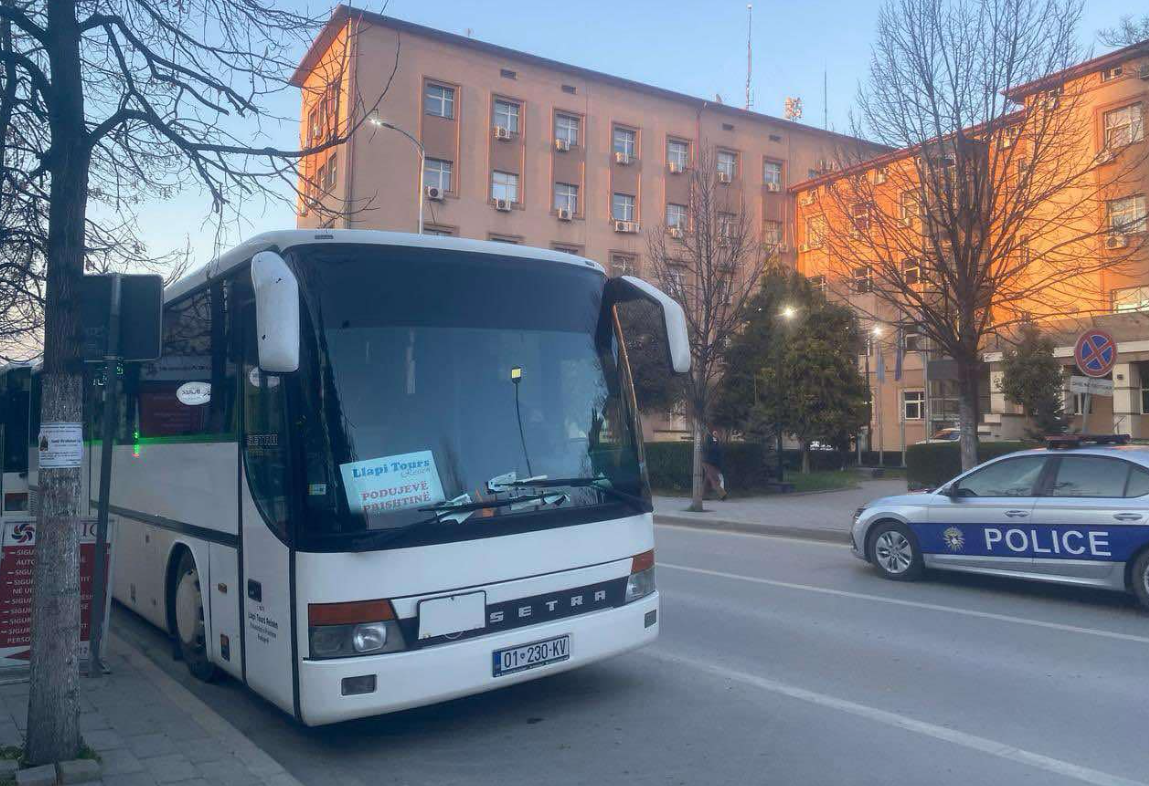 Përfundon greva e transportuesve nga PodujevaSinjali