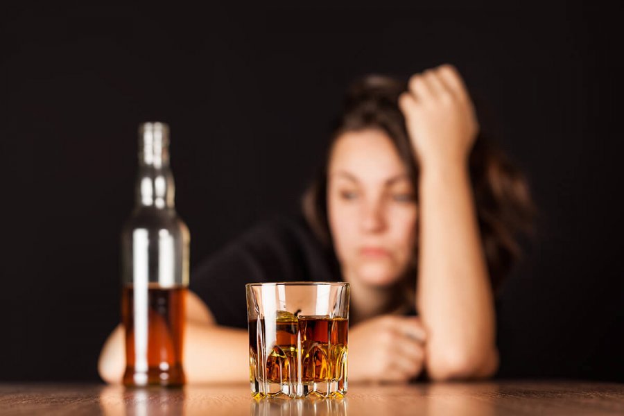 Studimi i ri: Sasitë më të vogla të alkoolit e rrisin rrezikun për ...